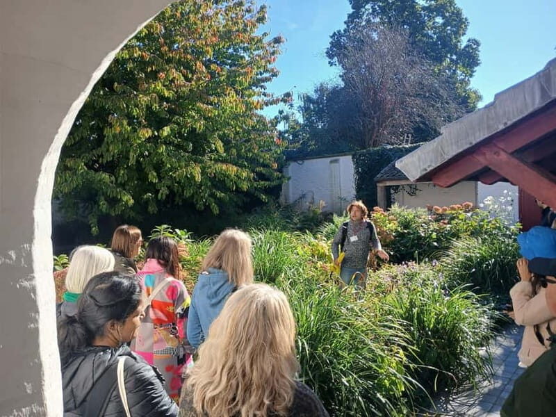 Small-Group Nostalgic Walking Tour of Bruges - Journey Through the City’s Layers