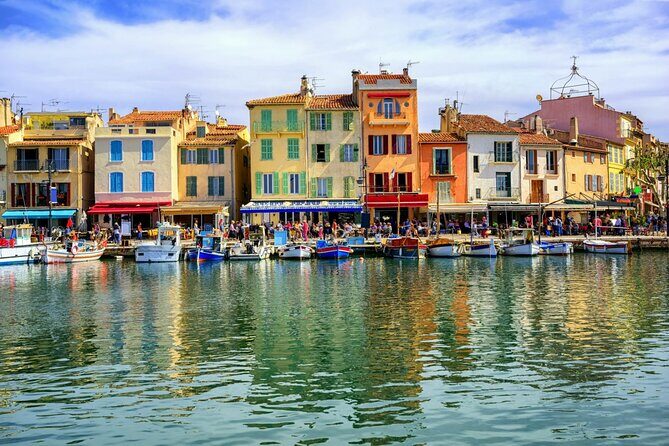 Small Versailles of Provence & Calissons tasting. Marseille port - Who Will Love This Tour?