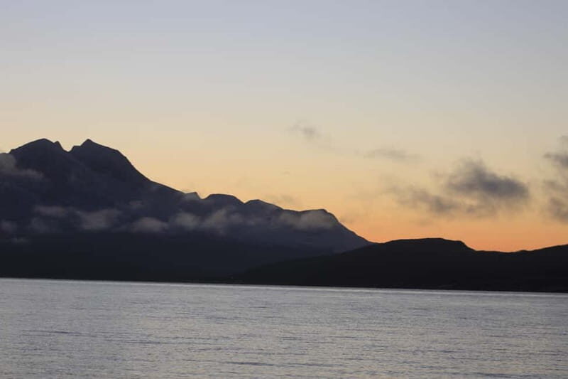 Sommarøy: Midnight Tour by minibus - Evaluating the Experience
