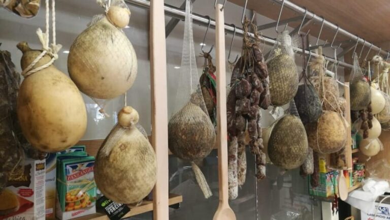 Sorrento: Food and Walking Tour with Cheese, Oil and Lemon - An Engaging Introduction to Sorrento’s Flavors