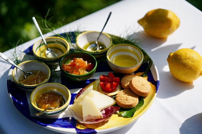 Sorrento Lemon Grove Experience with Local Product Tasting - Key Points