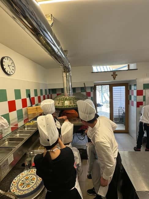 Sorrento: Neapolitan Pizza Making Class Lunch or Dinner - The Breakdown of the Experience