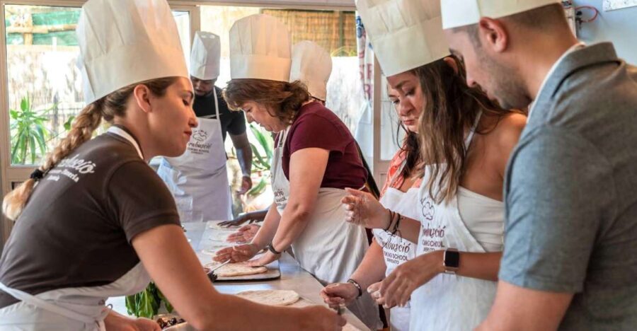 Sorrento: Pizza Making Course - The Experience: How It All Unfolds