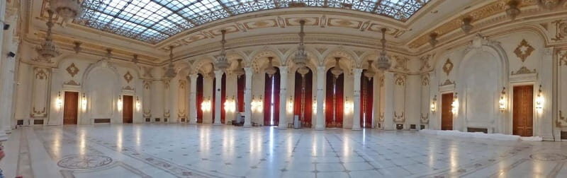 Spanish guided tour at the Palace of Parliament in Bucharest - What Makes the Palace of Parliament Tour Special?
