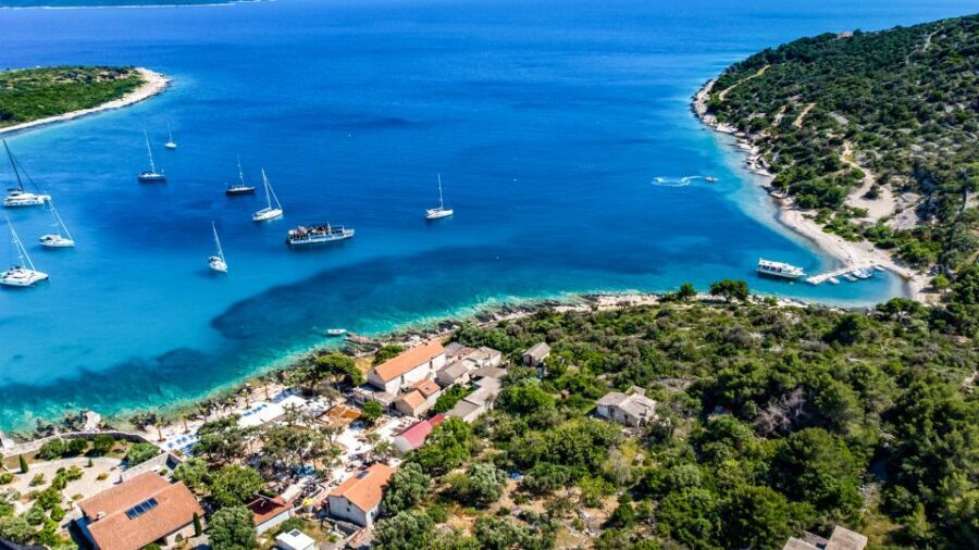 Split: Half-Day Blue Lagoon, Shipwreck, and Trogir Boat Tour - Detailed Breakdown of the Itinerary