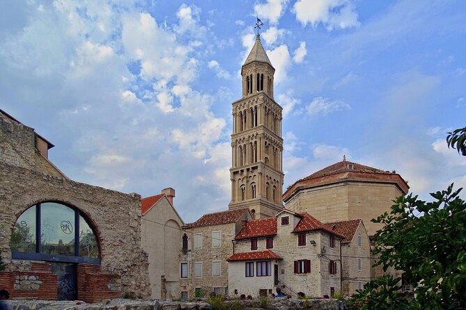Split Quest Experience: Discover the City - Key Points