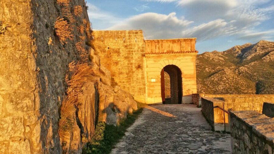 Split, Trogir and Klis Fortress: Private Tour from Dubrovnik - Key Points