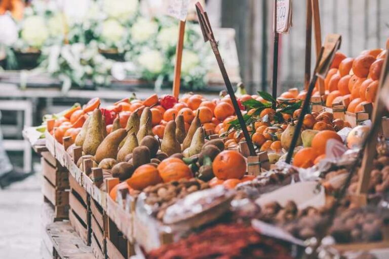 Spoleto: Market Tour and Meal at a Local's Home - The Private Cooking Experience: Learning in a Family Kitchen