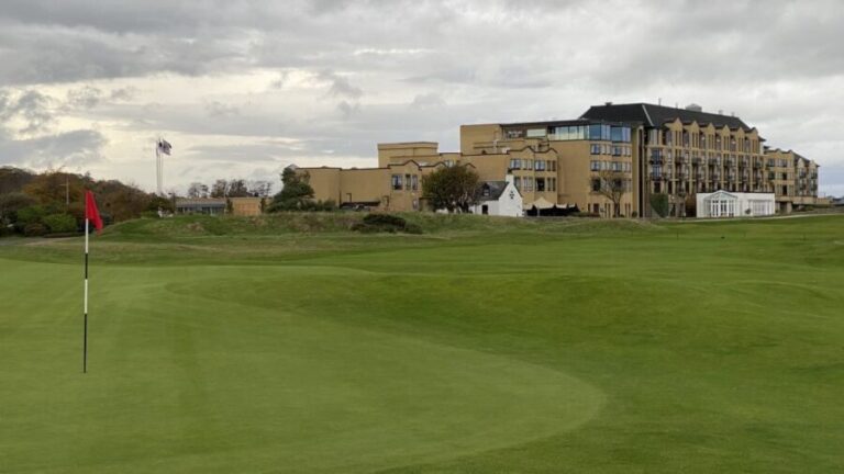 St Andrews: Golf Origins and Old Course History Tour - Walking Through the Old Course