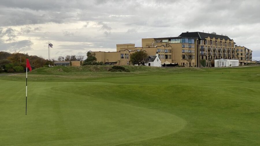 St Andrews: Golf Origins and Old Course History Tour - Walking Through the Old Course
