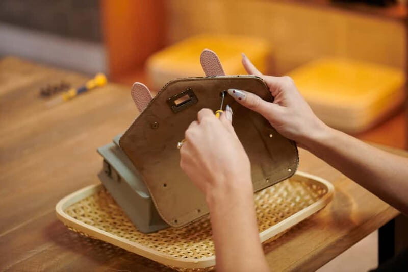 St Andrews: Islander® Harris Tweed® Handbag Workshop - An In-Depth Look at the Workshop Experience