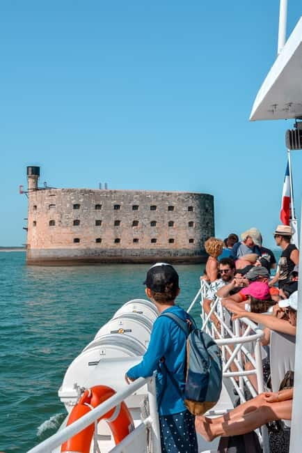 St-Denis-d'Oléron: guided tour of Fort Boyard - The Fun of Listening and Learning