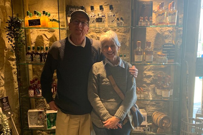 Stirling Wee Walk and A Gin - Stirling Wee Walk and A Gin: An Authentic Blend of History and Spirits