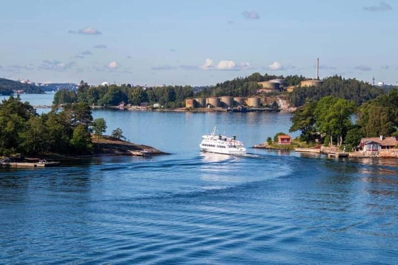 Stockholm: Archipelago Guided Boat & Walking Tour of Vaxholm - The Boat Cruise: Scenic Views and Stories
