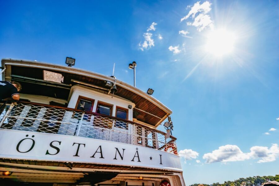 Stockholm: City Archipelago Sightseeing Cruise with Guide