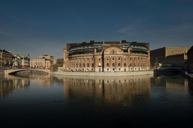 Stockholm Syndrome Private Walking Tour - Key Points