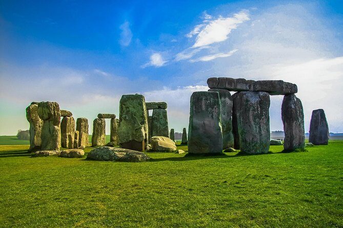 Stonehenge Independent Visit with Private Driver by Luxury Sedan - The Value of the Experience