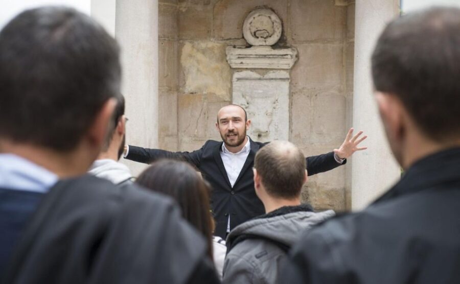 Storytelling tour of the Vieux-Lyon in French - Why You’ll Love This Tour