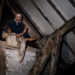 Stratford-upon-Avon: Lantern-Lit Ghost Tour at Tudor World - The Guided Narration and The Guides