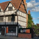 Stratford-Upon-Avon: The Famous Walk Talk Show - Deep Dive into the Itinerary
