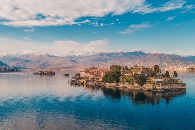 Stresa: Isola Pescatori and Isola Bella Hop-on Hop-off boat tour - Key Points