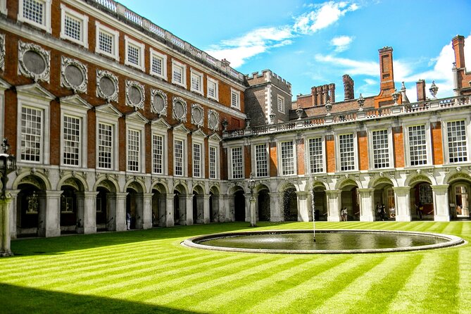 Stunning Hampton Court Palace Private Day Trip from London - Key Points