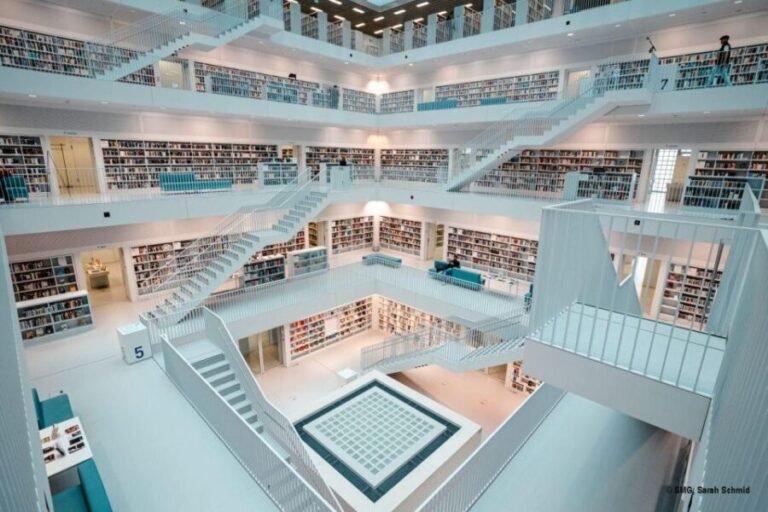 Stuttgart city library - an architectural tour - Who Should Join This Tour?