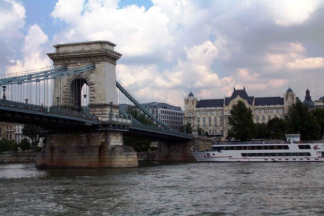 Summer Time Booze Cruise Budapest Sightseeing Danube Tour - Who Should Consider This Tour?