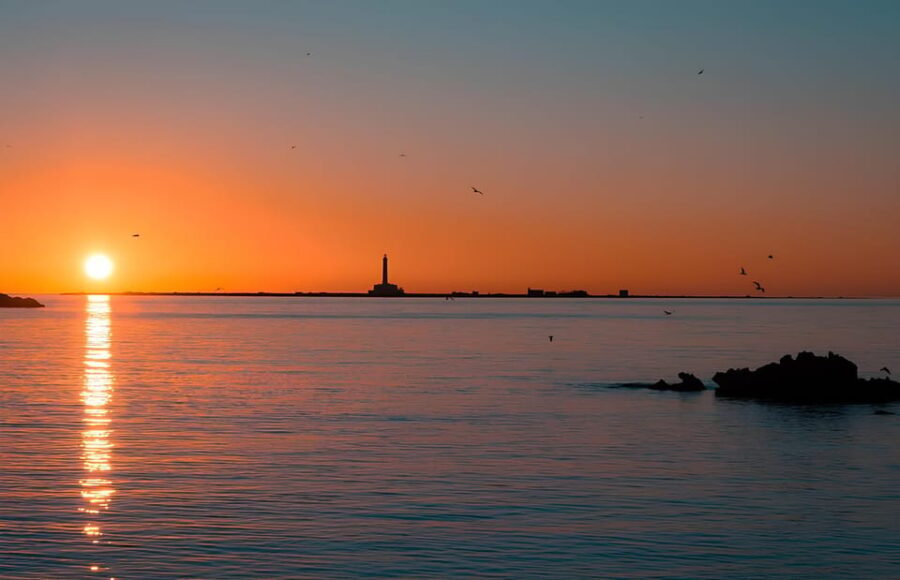 Sunset at the Island of S.Andrea Gallipoli - With aperitif - Key Points