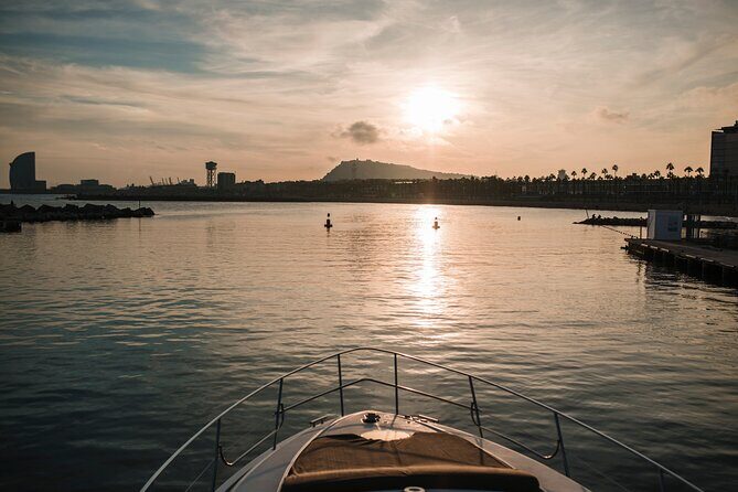 Sunset in a Private Motor Yacht - Frequently Asked Questions