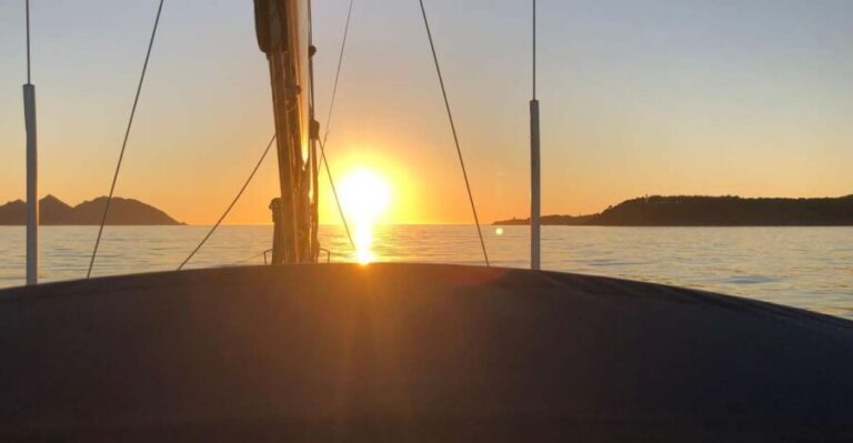 Sunset on a luxury sailing yacht - Lagos - Algarve - Value and Practical Tips