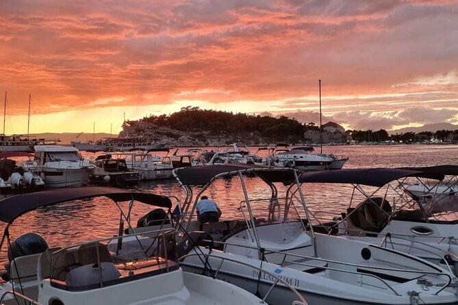 Sunset Speedboat Tour in Makarska with swim stop on island Bra - Key Points
