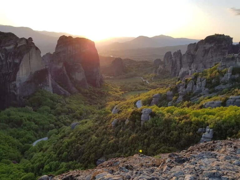 Sunset Tour in Meteoras Stone Forest with Greek Dinner - The Heart of the Tour: What to Expect