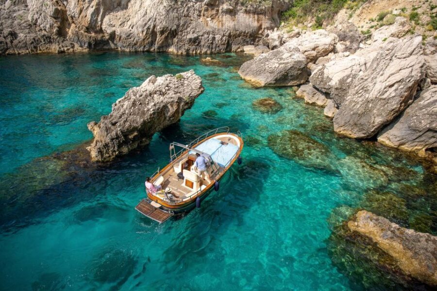 Sunset tour - The Highlights: Blue Grotto & Capris Coastline