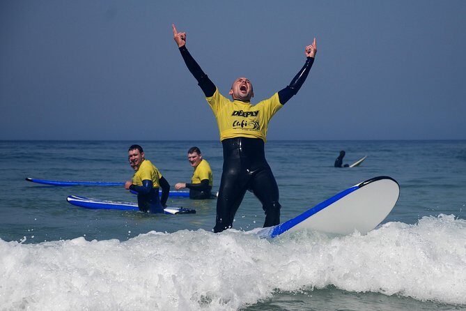 Surf Lesson in Costa da Caparica - Equipment & Inclusions