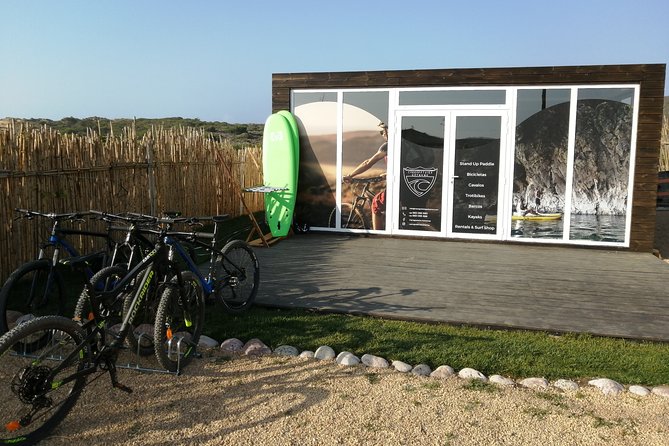 Surfboard rental with wetsuit up to 5 days - Key Points