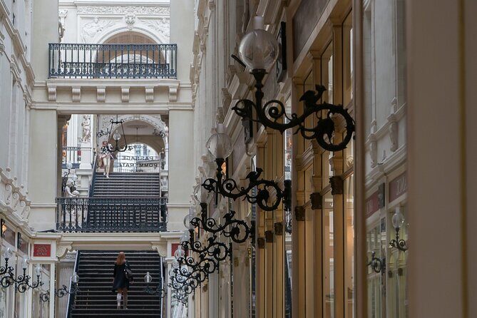 Surprise Walk of Nantes with a Local - Exploring Each Stop in Detail