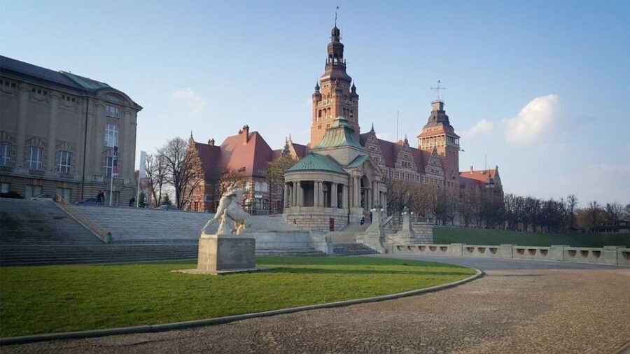 Szczecin: Medieval Old Town Private Walking Tour - The Practical Side