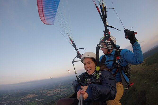 Tandem Paragliding Experience in the Brecon Beacons - The Meeting Point and Logistics