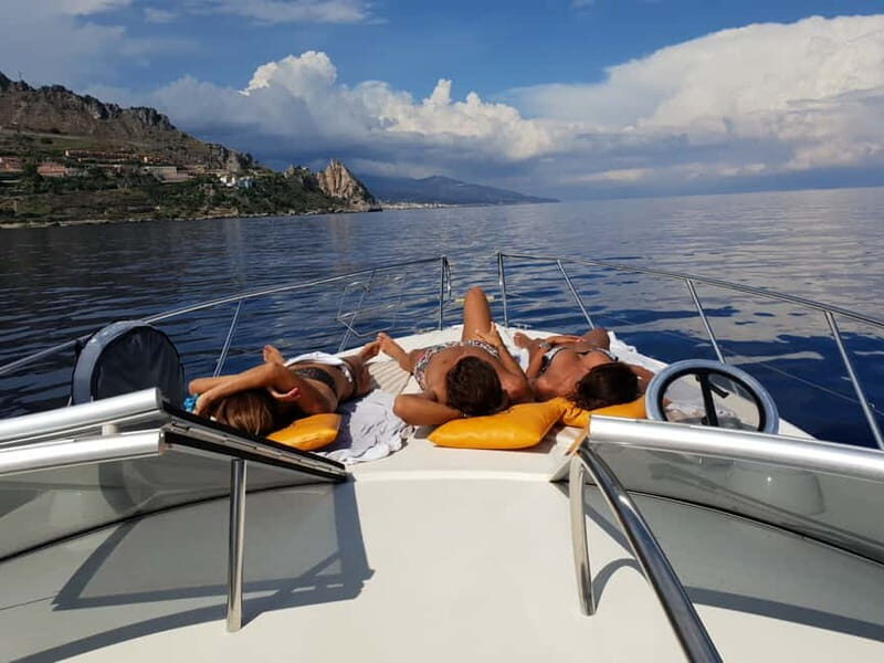 taormina: boat tour bay taormina all inclusive - Who Will Enjoy This Tour?