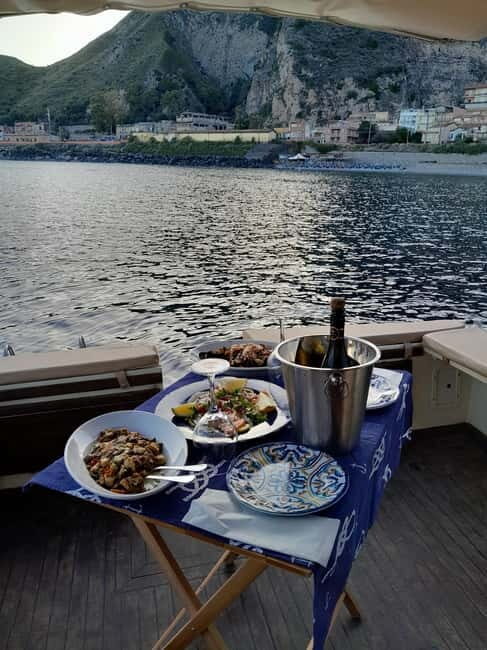 Taormina: Isola Bella Boat Tour with Prosecco Onboard - Practical Considerations and Value