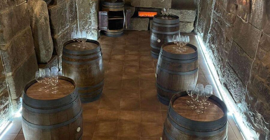 TASTING IN UNDERGROUND WINERY (DRAFT) - What to Expect During the Tour