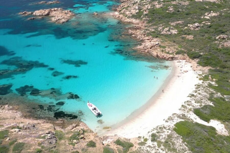 TAVOLARA TOUR WITH 15 METERS VINTAGE SAILBOAT WITH APERITIF - Key Points