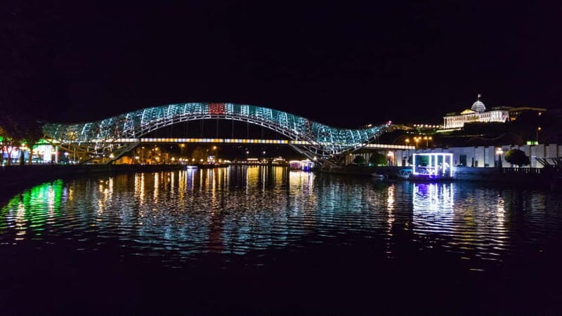 Tbilisi: 2-hours Midnight Express Guided Tour - Who Should Consider This Tour?
