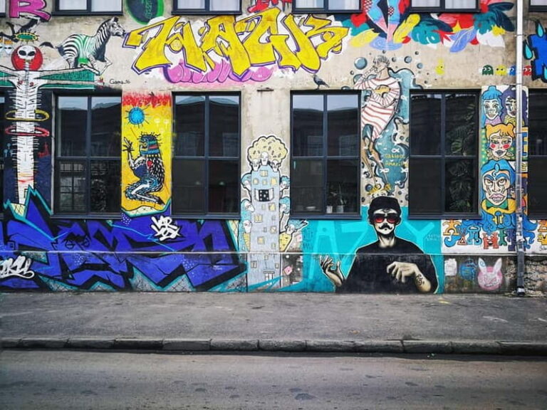 Tbilisi: 3-Hour Street Art Tour - Exploring the Itinerary: What to Expect