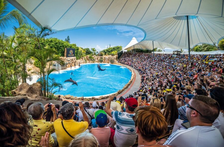 Tenerife: Loro Parque Entry Ticket - Animal Exhibits and Habitats