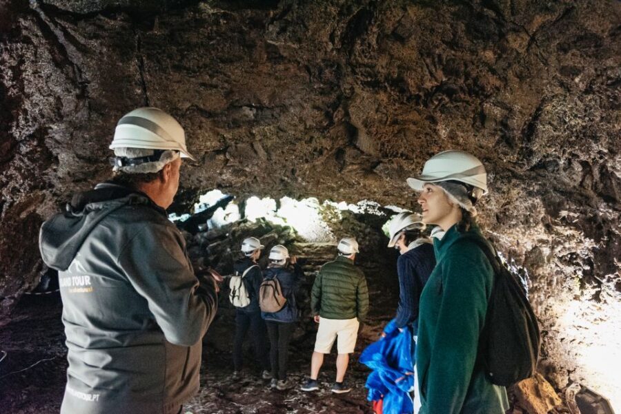 Terceira: Algar do Carvão Lava Caves Tour - Geological Highlights and Unique Features