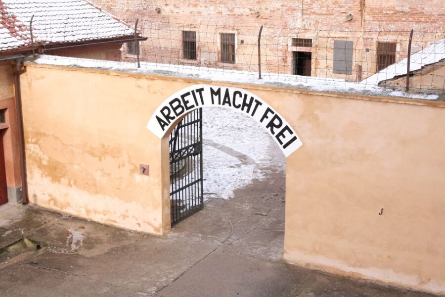 Terezin Memorial: Entry Ticket Combo w. Guided Walking Tour - What to Expect and Useful Tips