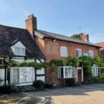 The Alternative Shakespeare Tour + 3 Course Carvery - The 16th Century Inn and the Carvery