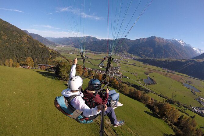 The Best Paragliding Tandem Flights in Zell am See Kaprun - What to Expect from the Tour